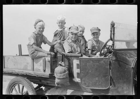 13 Awesome Old Time Farm Kids Pics - Modern Farmer