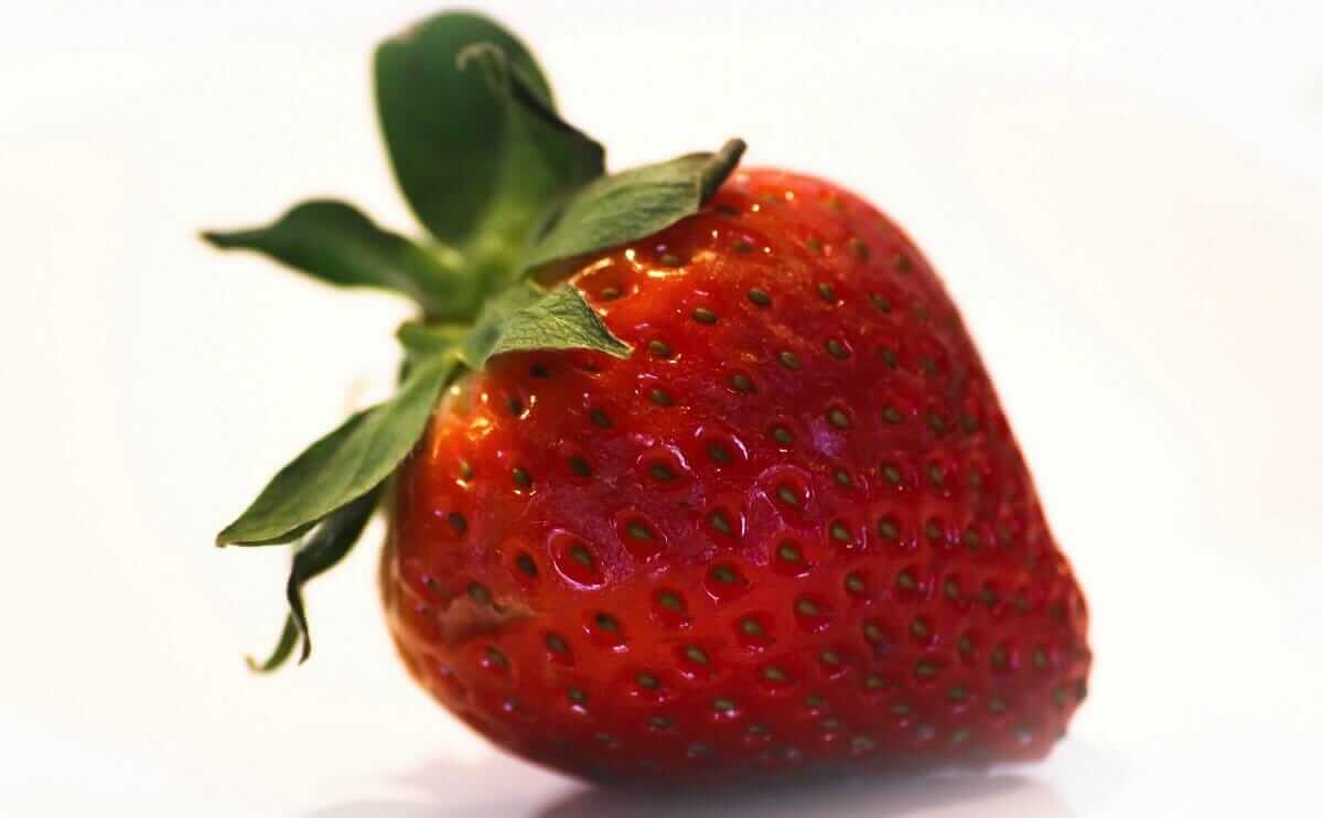 Would You Pay $8 Each For The Perfect Strawberry? - Modern Farmer