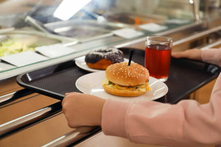 legislators-propose-universal-free-school-meals-during-covid-19