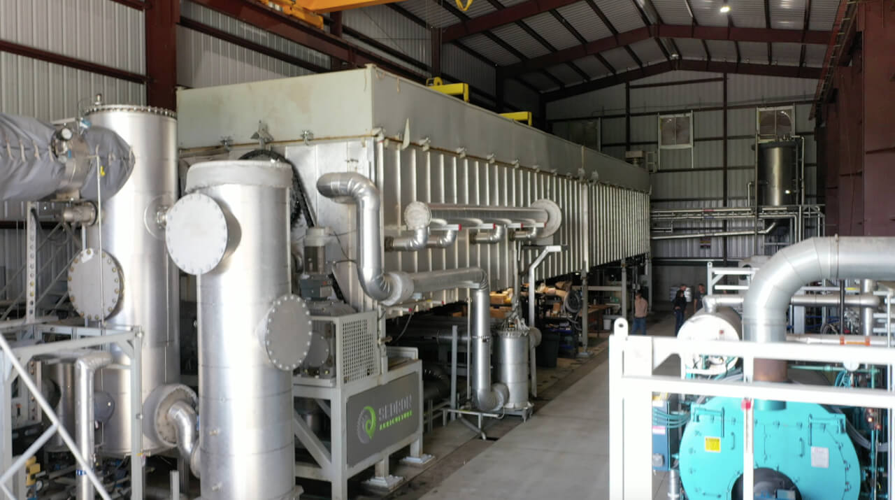 Meet the Modern Farmer Turning Manure Into Water - Modern Farmer